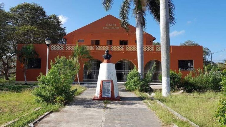 llᐈ Escuela Normal Rural Justo Sierra Méndez - (ENRJS)